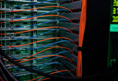 Fully managed hybrid cloud colocation, work the way you want to - DCX Data Center